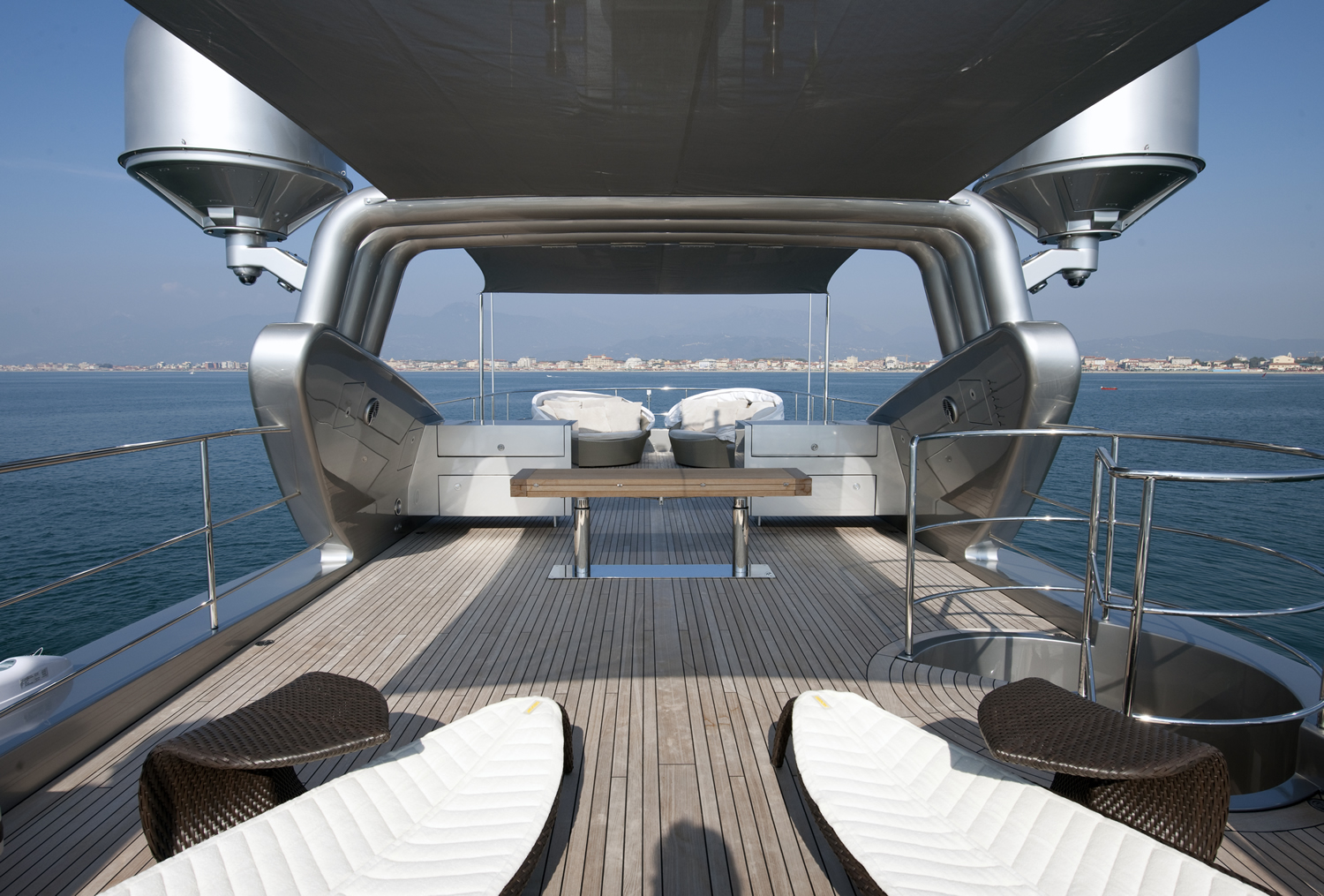 M.Y. Flying Dagger - Codecasa